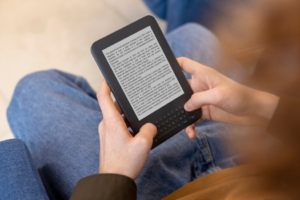 Amazon Kindle Direct Publishing: A Beginner’s Guide to Self-Publishing ...